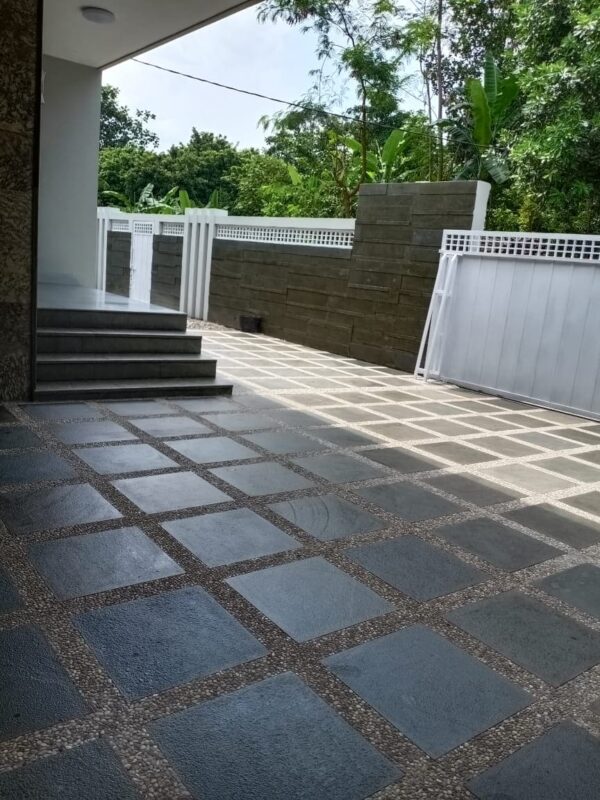 Jual Batu Andesit 30x30 Bakar Harga Januari 2026 - Sinergi Stone